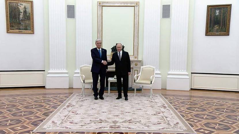 Путин поблагодарил Токаева за визит в Москву