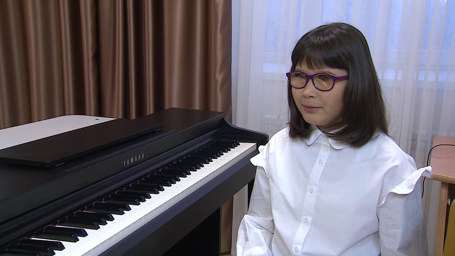 Юная пианистка из Советского выступила со знаменитыми российскими артистами