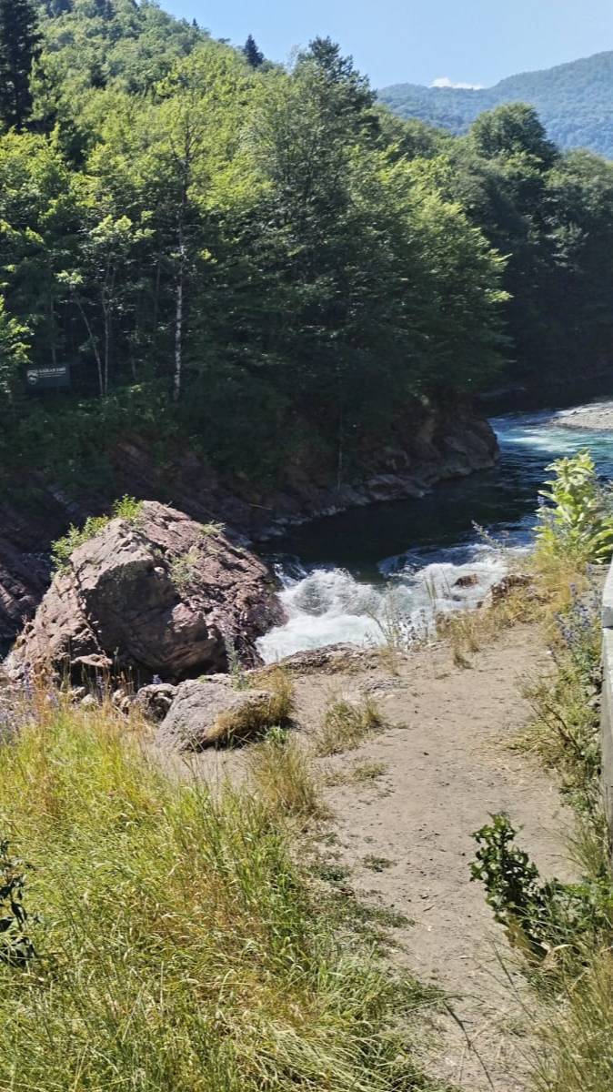 Гузерипль, красивые виды, остановка у дороги