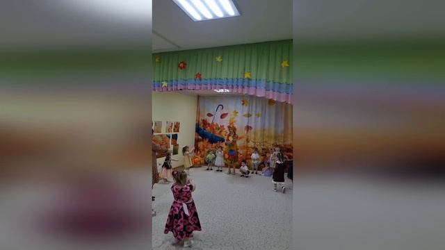 Осень 2025 ( младшая группа "Колокольчики", музыкальный руководитель Макарычева О.Н.)