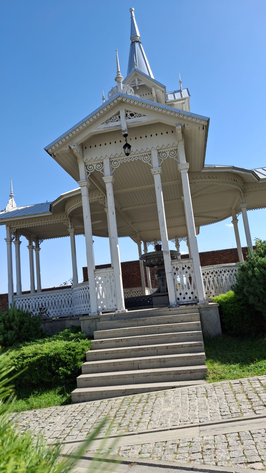 Фонтан в крепости Рабат, Грузия