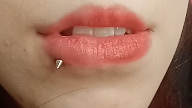 Пирсинг губ