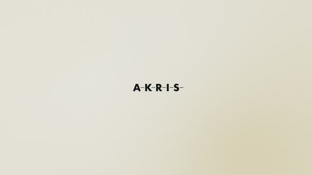 Показ коллекции Akris весна-лето 2025