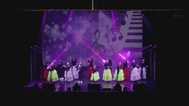 "ЛЬЁТСЯ МУЗЫКА" - Образцовый вокально-хореографический ансамбль "Альянс"