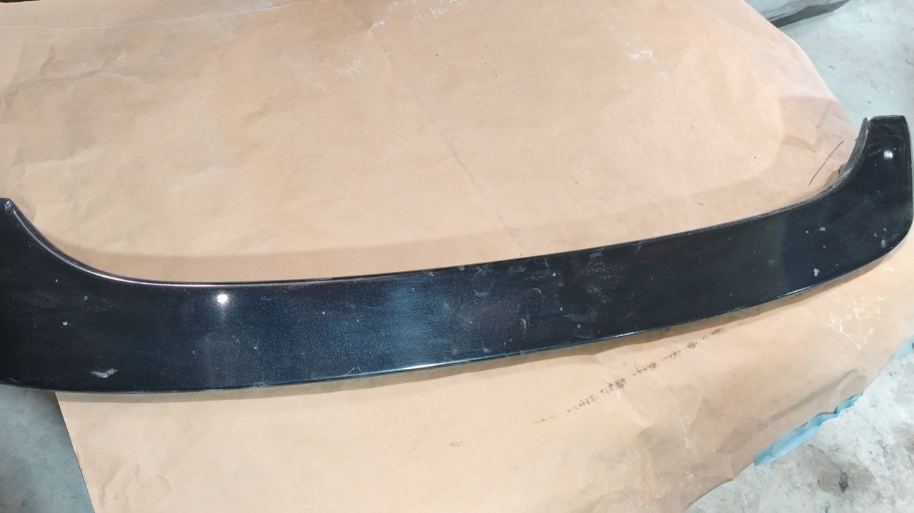 Как снять задний спойлер Toyota FunCargo 👍