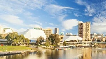 Здание парламента как достопримечательность