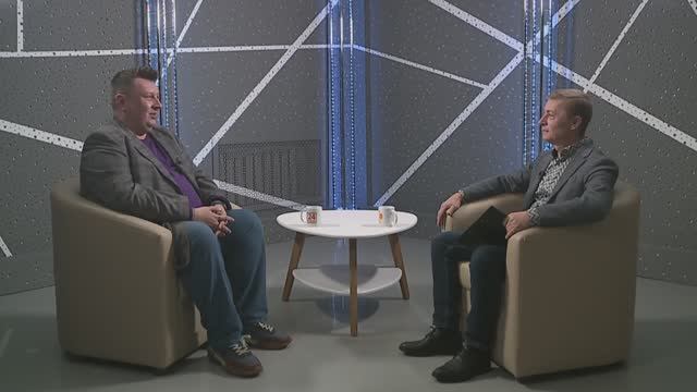 Говорит и показывает