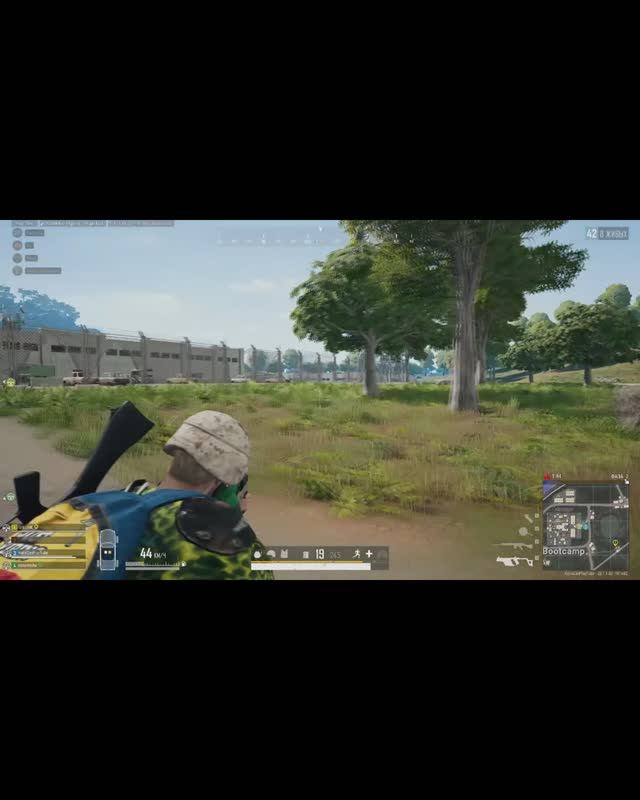 Гонщик нелегальный и профессиональный.