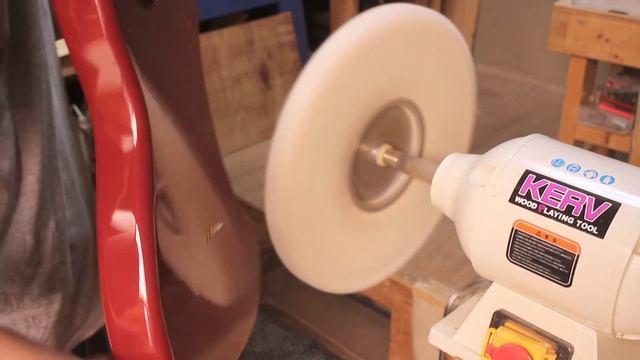 Stratocaster с грифом ручной работы ч.5 Полировка корпуса и грифа | Создание гитар