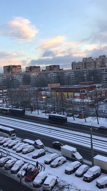 Санкт-Петербург. 15.11.2025. Проспект Энгельса. Первый снег