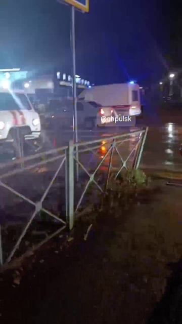 ❗️ Пешехода сбили около спорткомплекса «Фаворит» на улице Шоферов