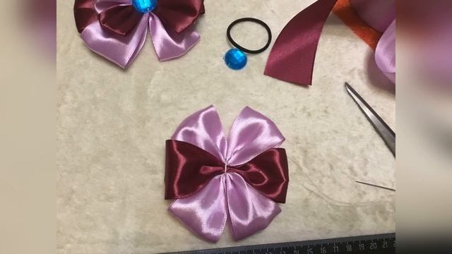 Бантик с синей серединкой