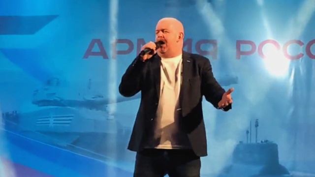 Ян Гуревич Москва 2024 "Притяжение Земли"