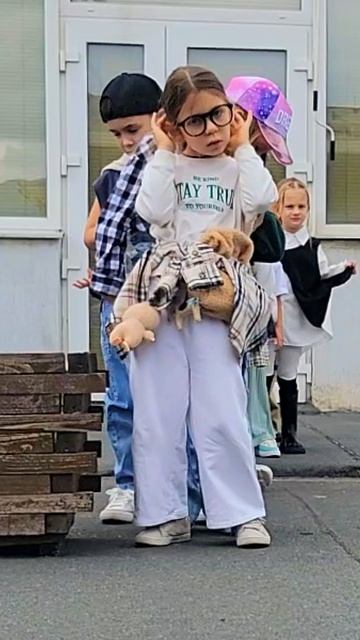 перед дефиле