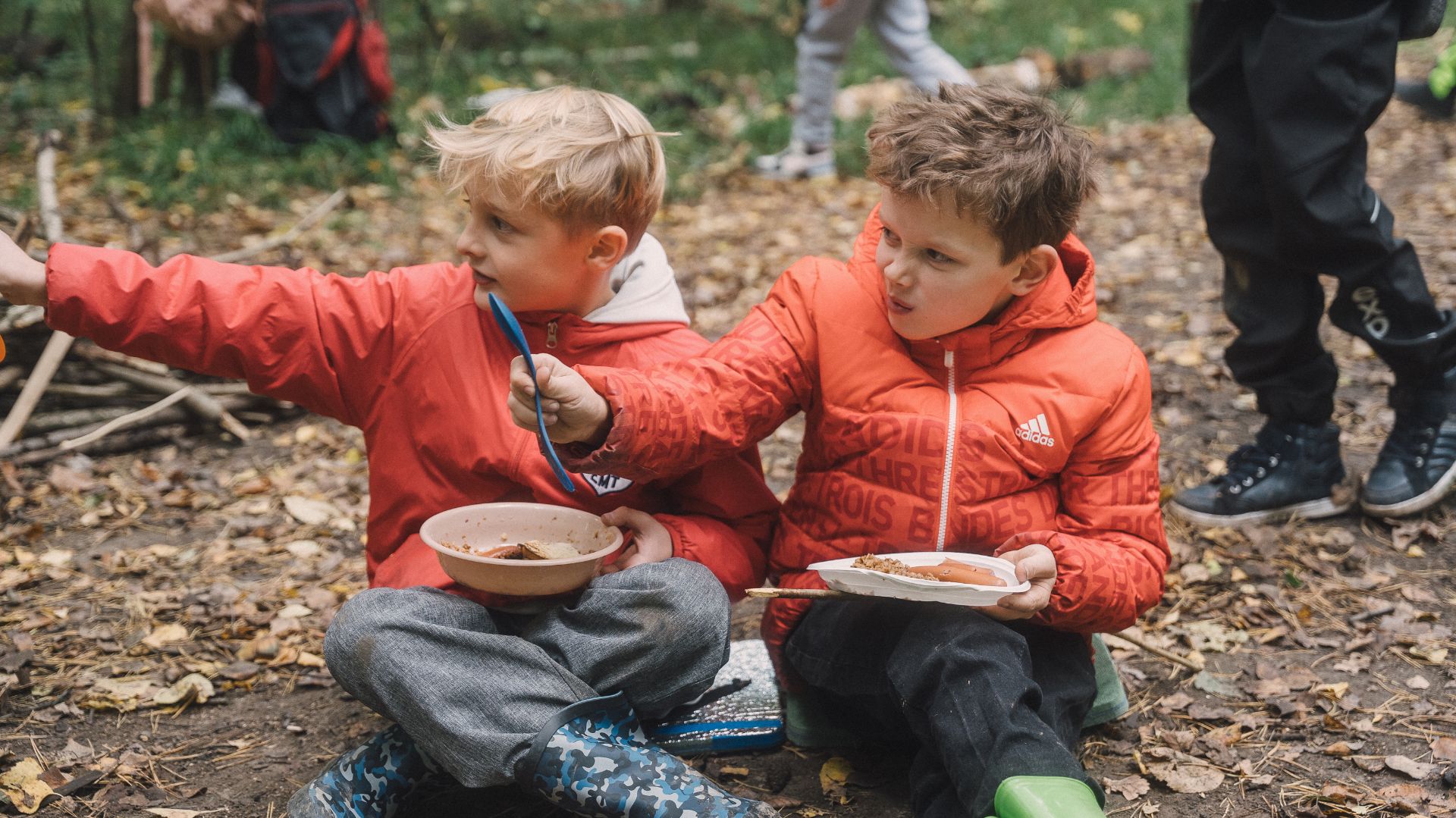 Детский поход в лес