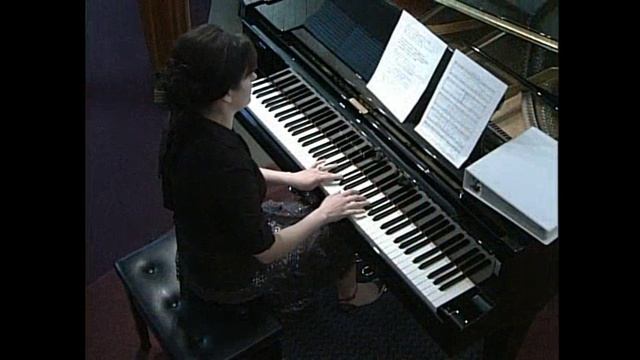 Едва в степи проснулось утро..