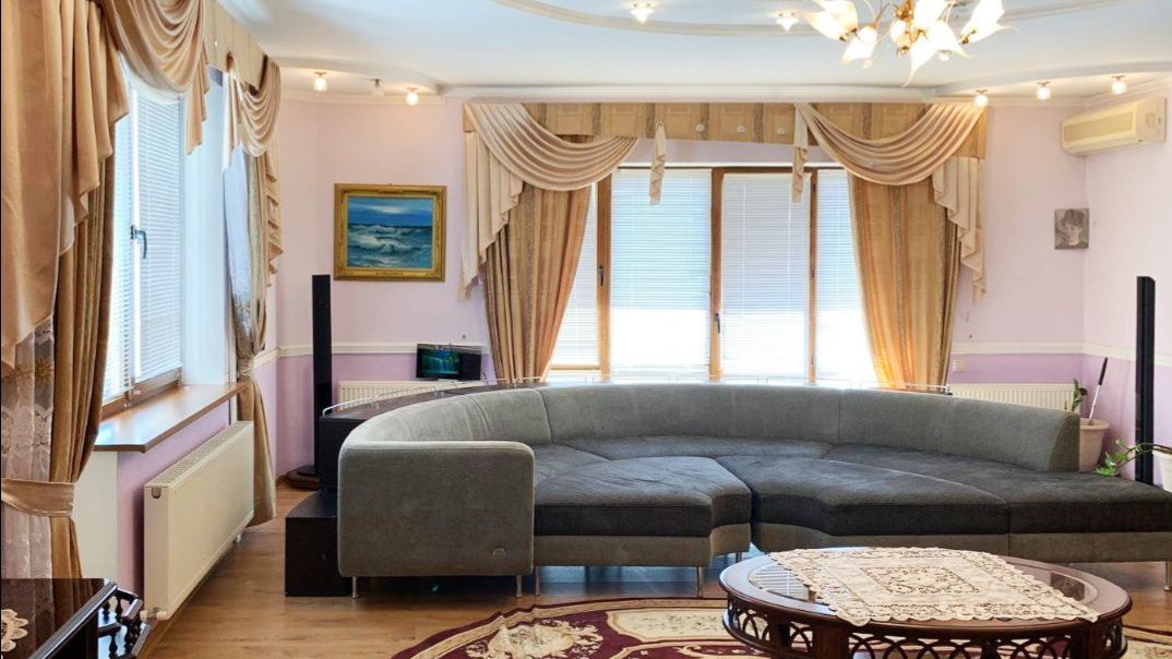 Квартира в Геленджике цена 30 млн.р. на пер.Первомайском.  Квартиры в Геленджике без лишних слов !