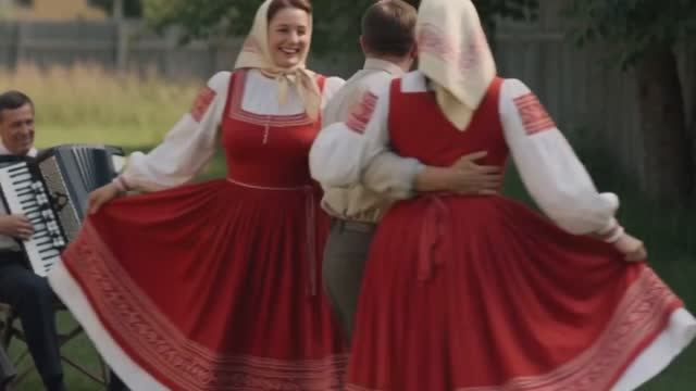 У подружки, два Ванюшки (частушки 2025)