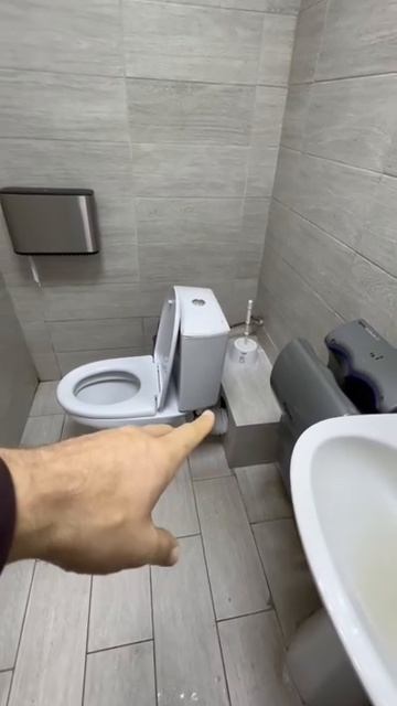 Работа ленивого сантехника..