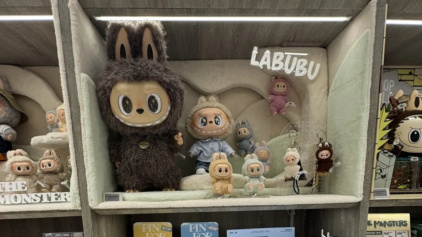 POP MART в Китае, цены на игрушки и свистушки