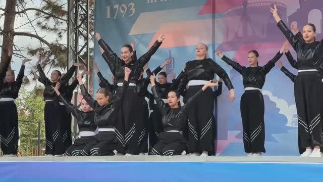 Детская хореография // танец "Вперед" - хореографический коллектив «Радуга»