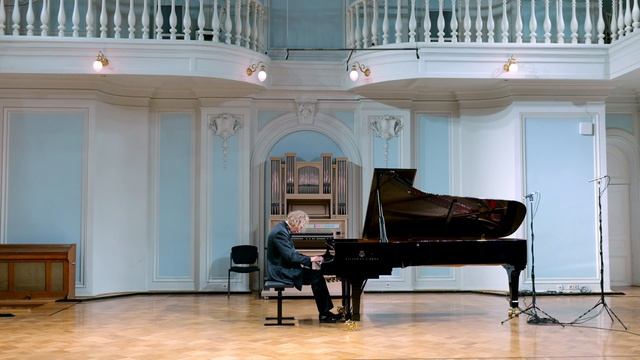 "Adagio" А.Марчелло - И.С. Бах. Исполняет В. Щербаков - фортепиано.