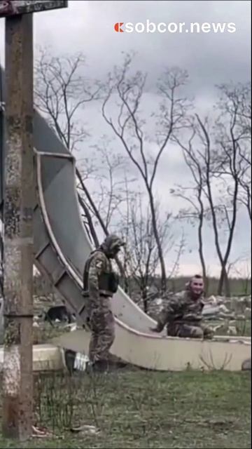 Как быстро спуститься с вышки с хорошим настроением #россия #юмор #бойцы