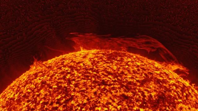 С Солнца улетел царь-протуберанец