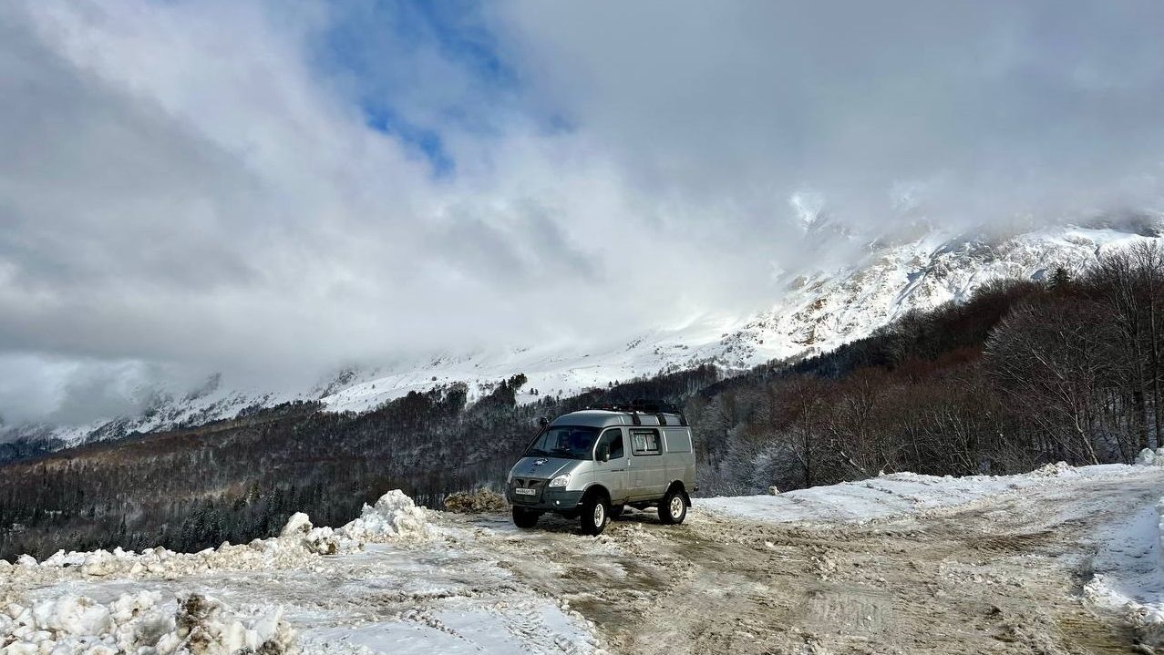 Пшехский водопад зимой. Адыгея январь 2024г. Посёлок Отдаленный. Девятнадцатый день путешествия.
