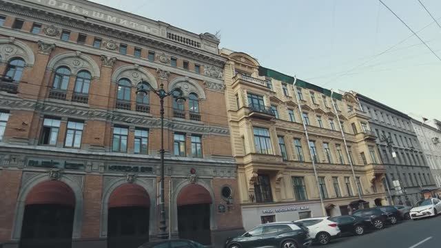 Лавка в Петербурге  Покоряю Северную столицу!