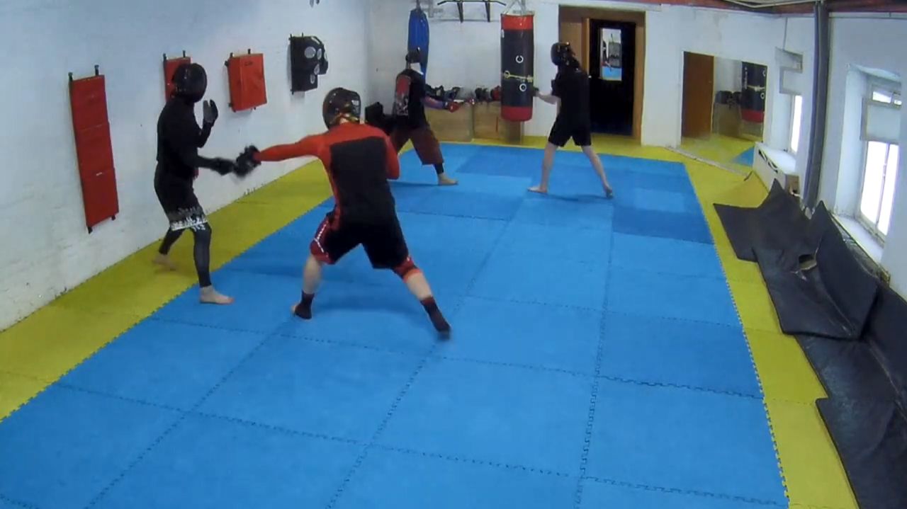 Открытый оружейный ковёр. Нож. Екатеринбург. 02.09.2024