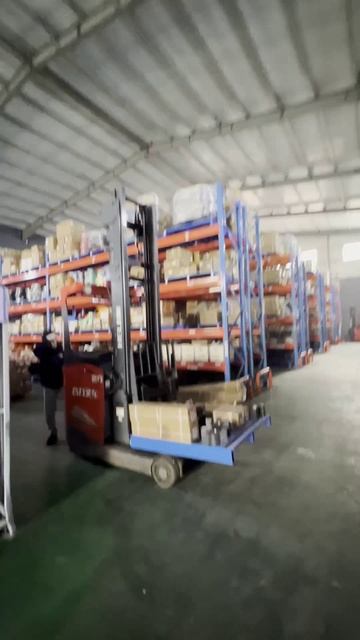 3. Обзор завода LANHAO Склад комонентов и запчастей