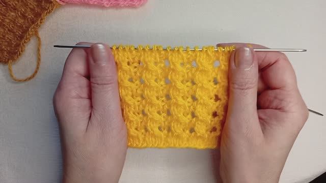 Ажурный и объёмный узор спицами ⚜️