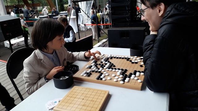 Санкт-Петербург. Парк на Елагином острове. Кубок «Фонтанки» по игре ГО возвращается на площадку