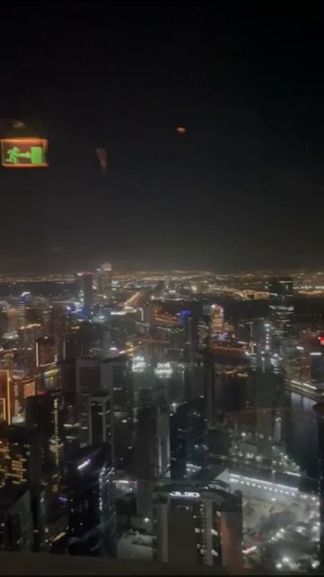 Ночной Дубай под RENEE