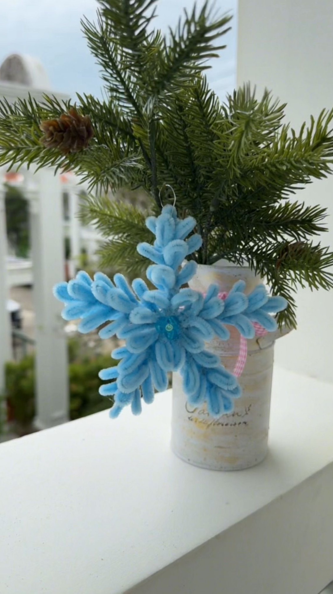 своими руками снежинка ❄️ из пушистой проволоки ❄️