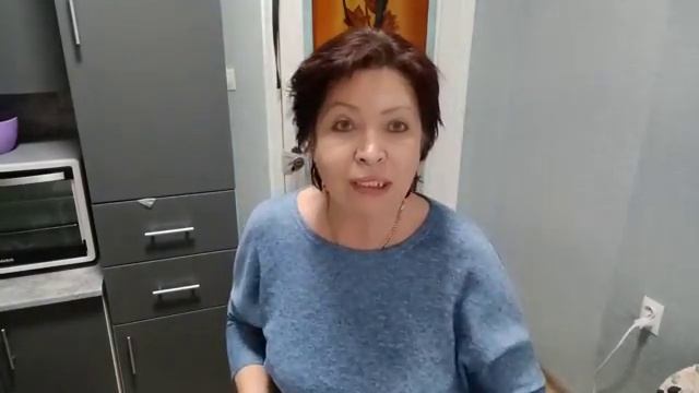 Кормлю внуков блинами/ Покупочки из фаберлик/Сходила до аптеки и зашла за продуктами,Никита артист