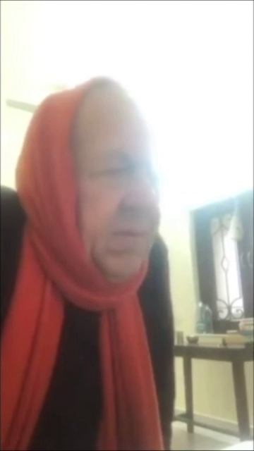 Можно ли к родным относиться так же, как к Кришне? (1) - Мы не предаёмся родным так же, как Кришне