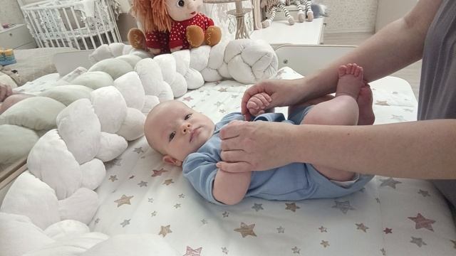 ГИМНАСТИКА ДЛЯ РУК 🎂от 3 до 6 месяцев массаж для грудничков с потешками