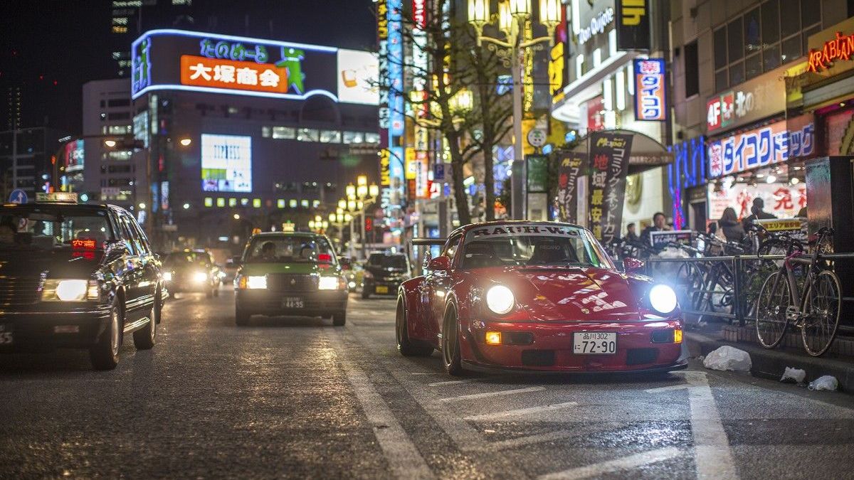 SKELER - TWO TO THE CHEST