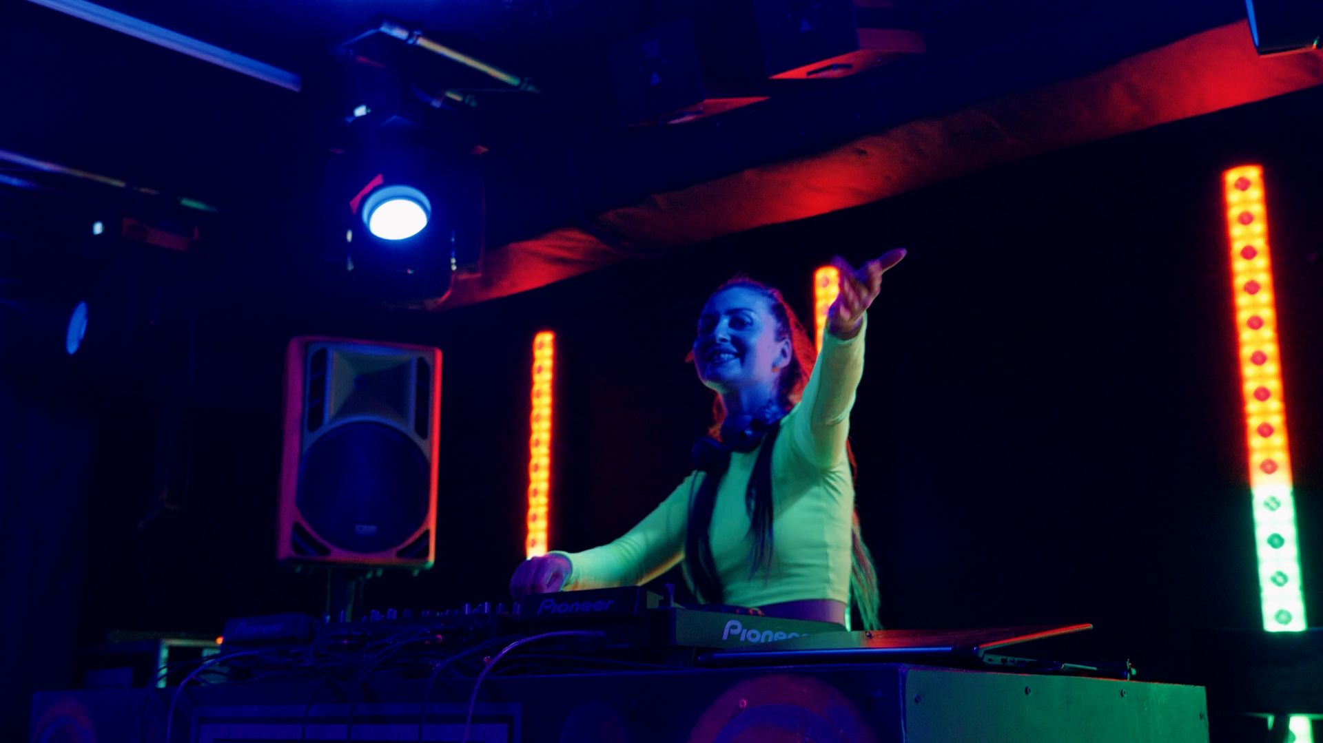 Взрывной сет | Репортаж с выступления диджея г. Владивосток