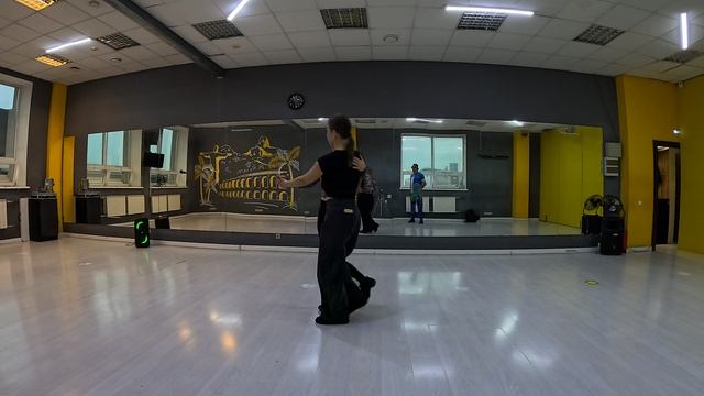 2025-11-24, Занятие 3, (1) ZOUK обучение, Father★STAR, GX011400