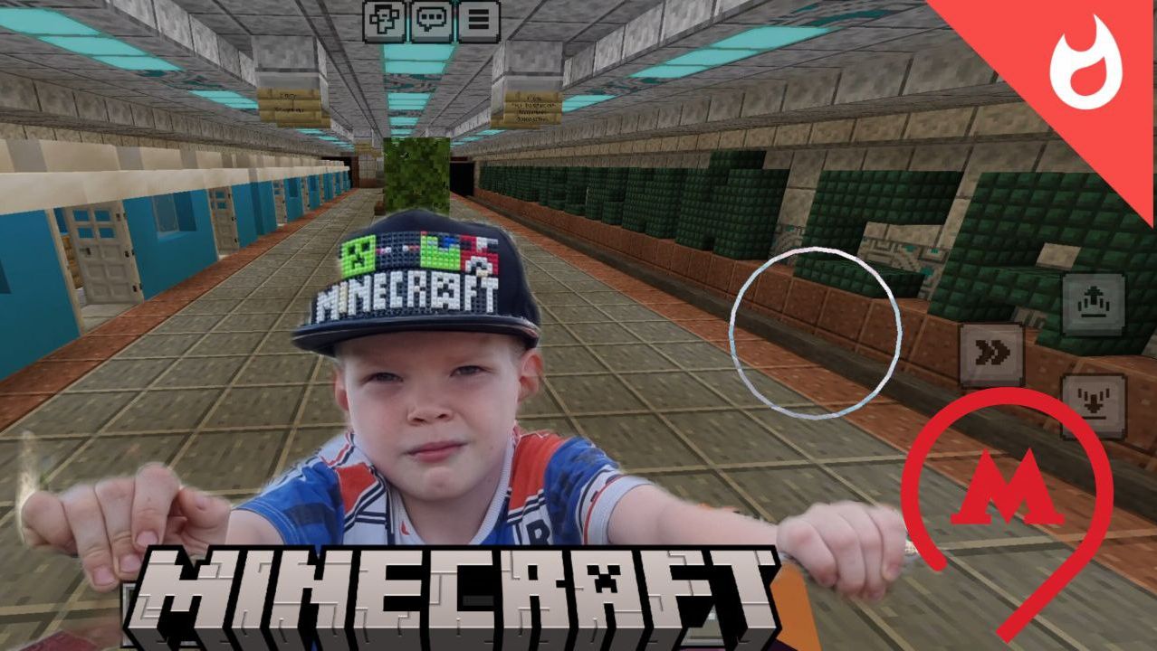 Жд депо и метро в городке Майнкрафт