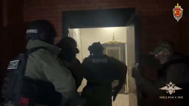 Сотрудники МВД и ФСБ задержали подозреваемых в хищении выплат участникам СВО