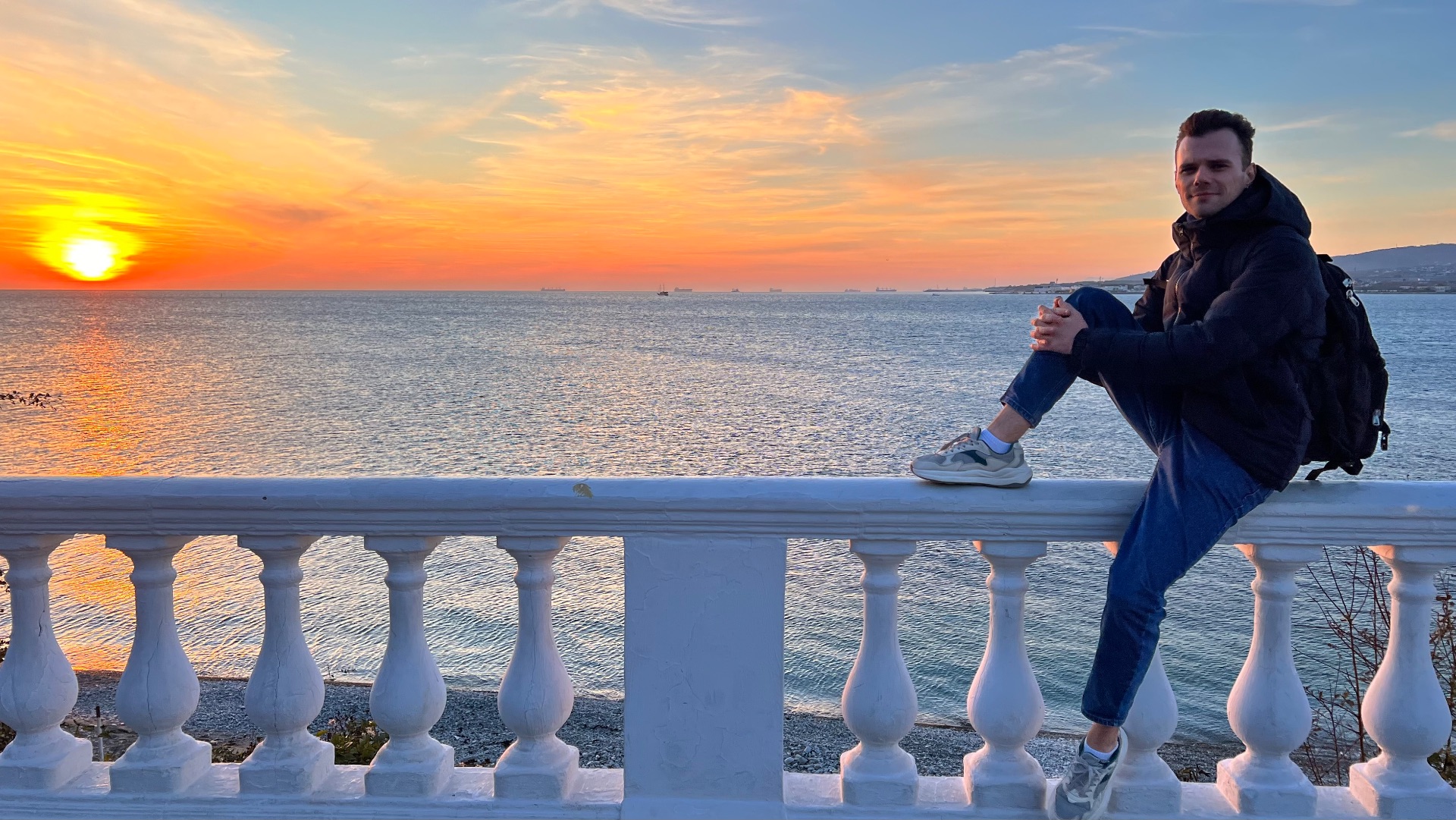 Ход #69. КРАСНОДАР и ГЕЛЕНДЖИК: работа осветителем, моё 30-летие и «Контакт» / ГРАНД-ПЕРЕЕЗД