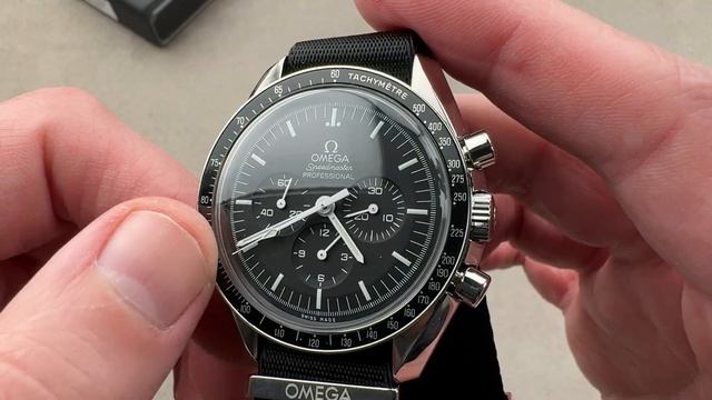 Профессиональный хронограф Omega Speedmaster Moonwatch (311.33.42.30.01.001) Обзор часов Omega