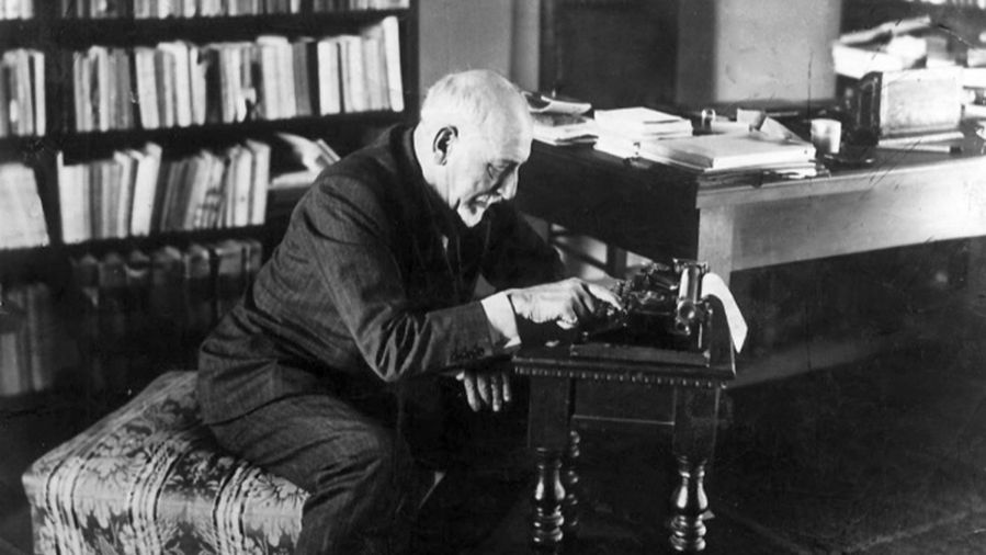 Луиджи Пиранделло «Как прежде, но лучше, чем прежде» и «Шесть персонажей в поисках автора»