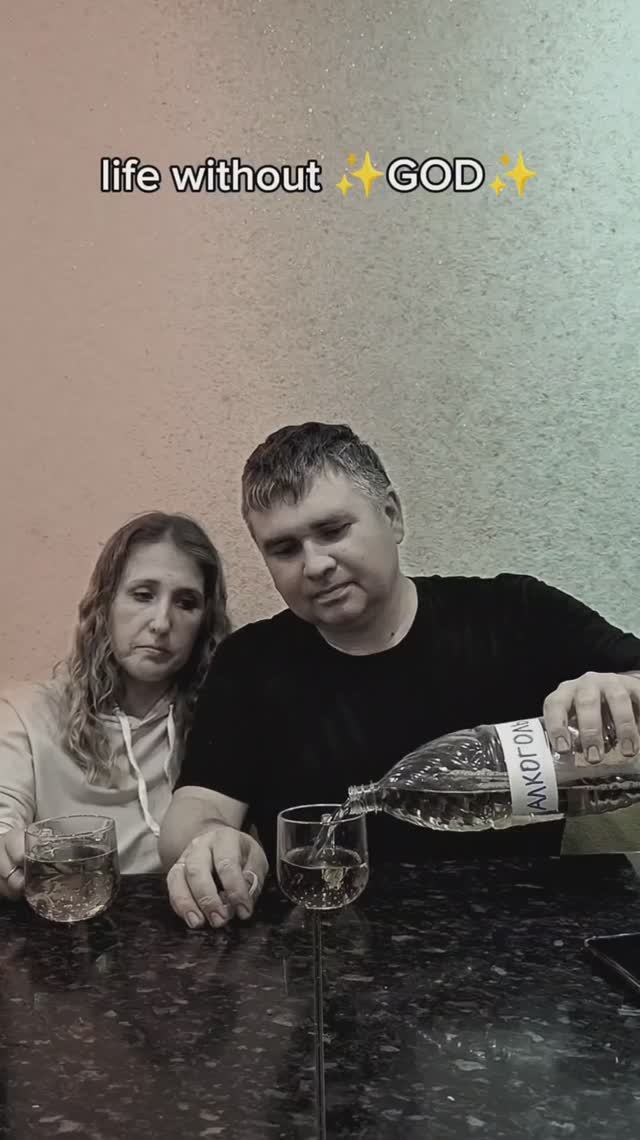 2 такие разные реальности нашей жизни, и мы выбрали жизнь с Богом🙏🏼
И это лишь мини ролик...
📚На сам