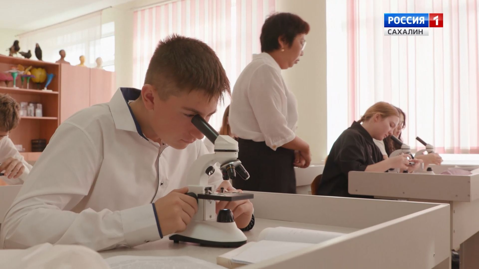 "Классная тема". Учитель химии и биологии Ольга Росугбу