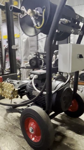 АВД Тритон H 15/200 TS 5.5 T (на тележке, с барабаном, электрика с теплозащитой)